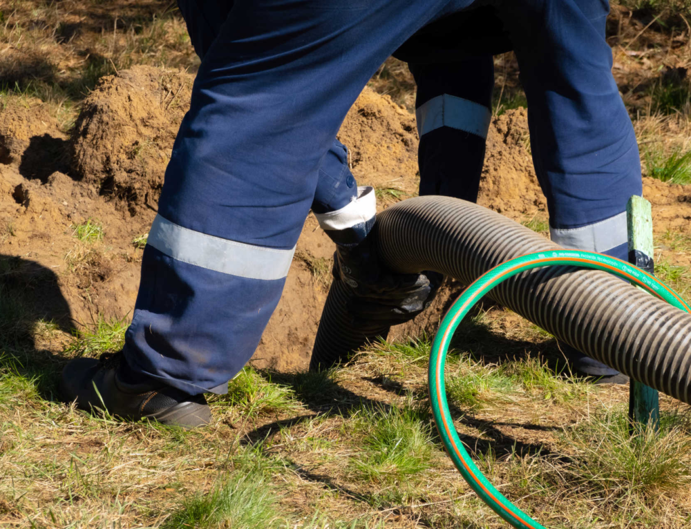 Best Ways to Remove Stubborn Septic Tank Sludge - Streamline ...